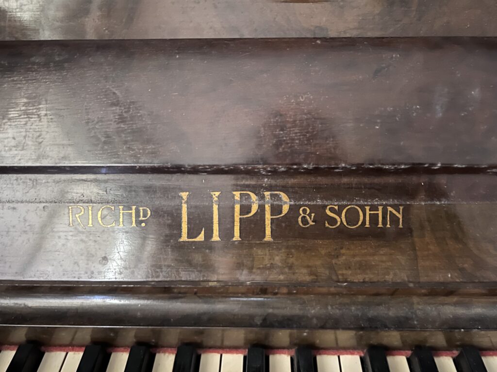Free Piano in Sydney, New South Wales: Lipp and Sohn