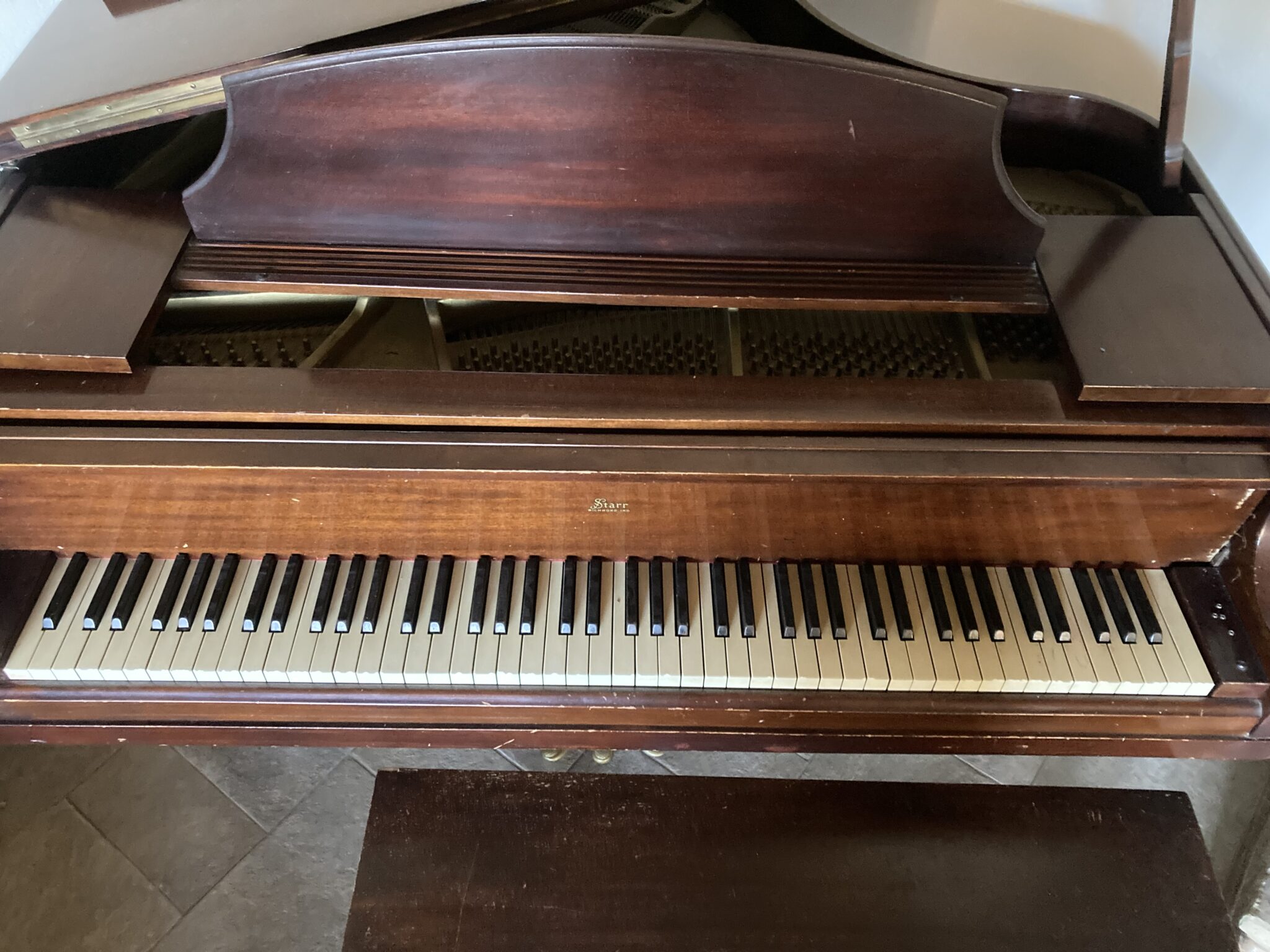 Free Piano in Fallbrook, California: Starr ,Grand Piano