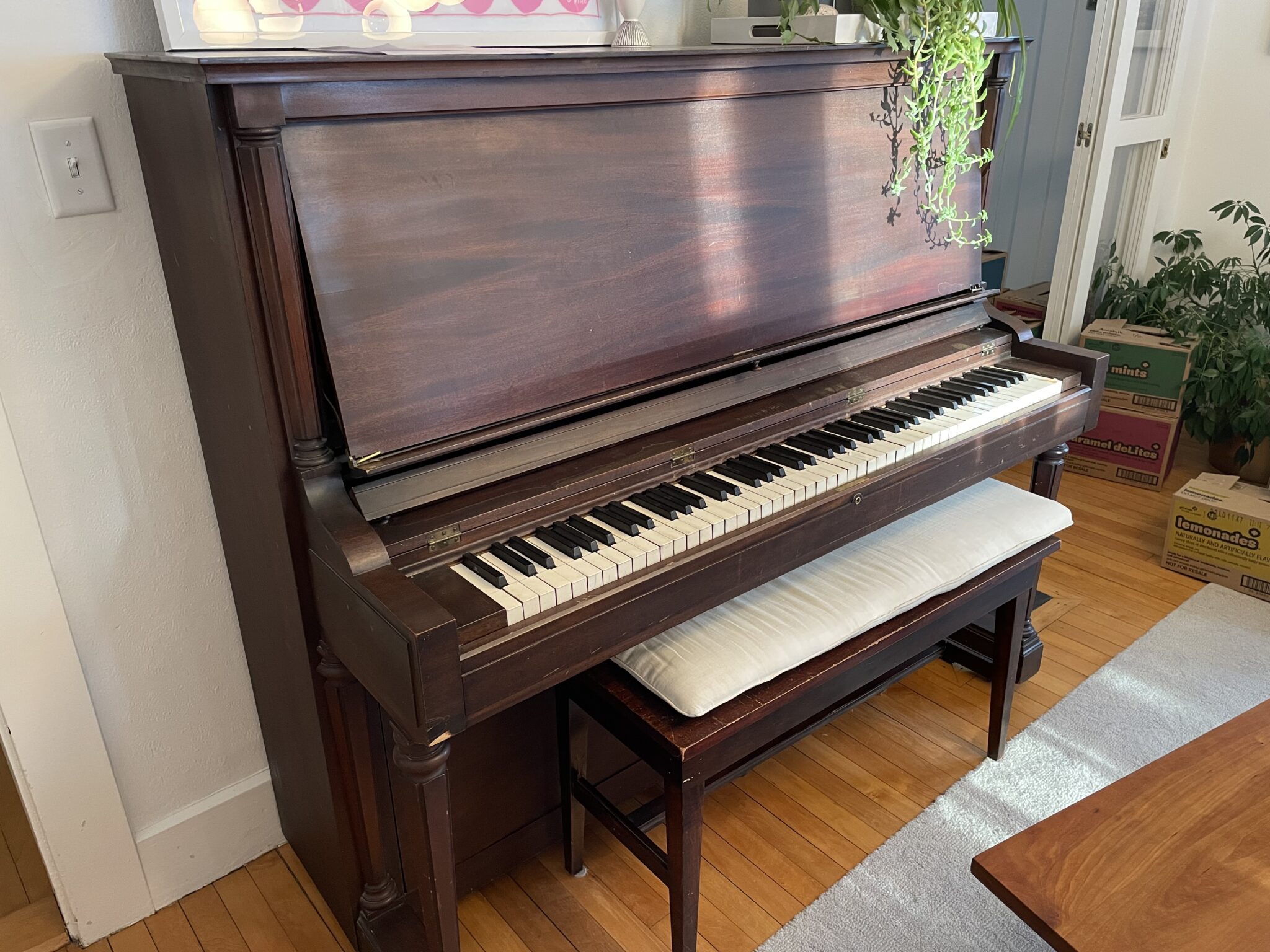 Free Piano in Reading, Massachusetts: Henry F. Miller upright piano