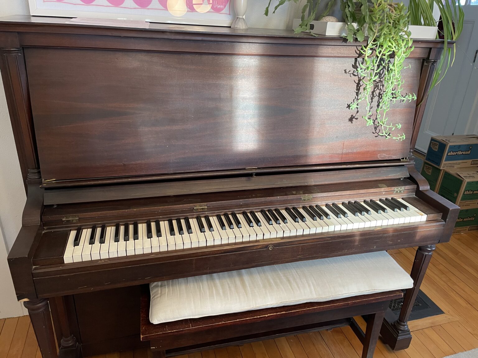 Free Piano in Reading, Massachusetts: Henry F. Miller upright piano
