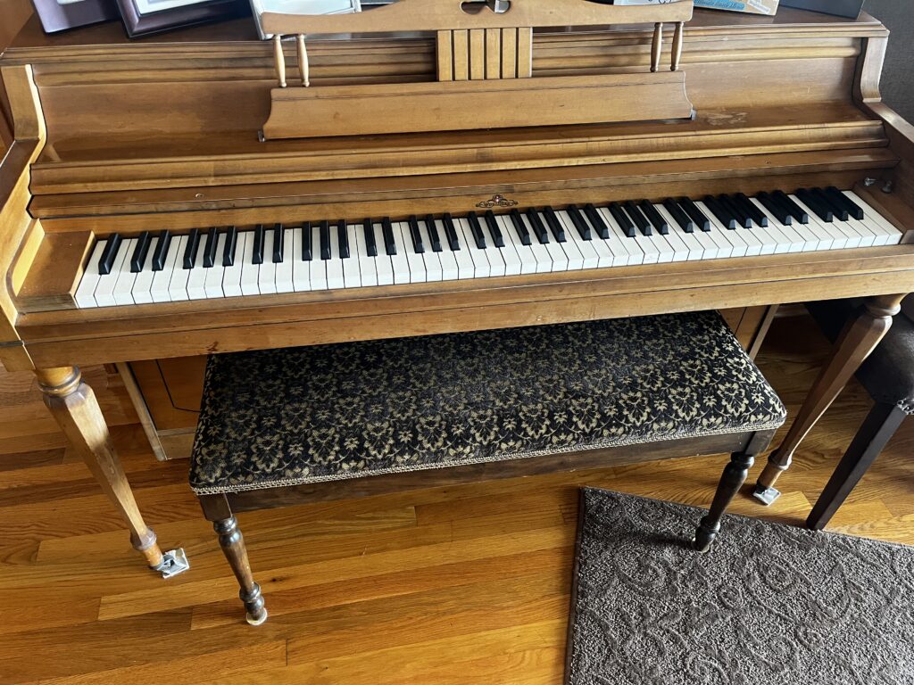 Free Piano in Coronado, California: Wurlitzer. Spinner. 1970s.