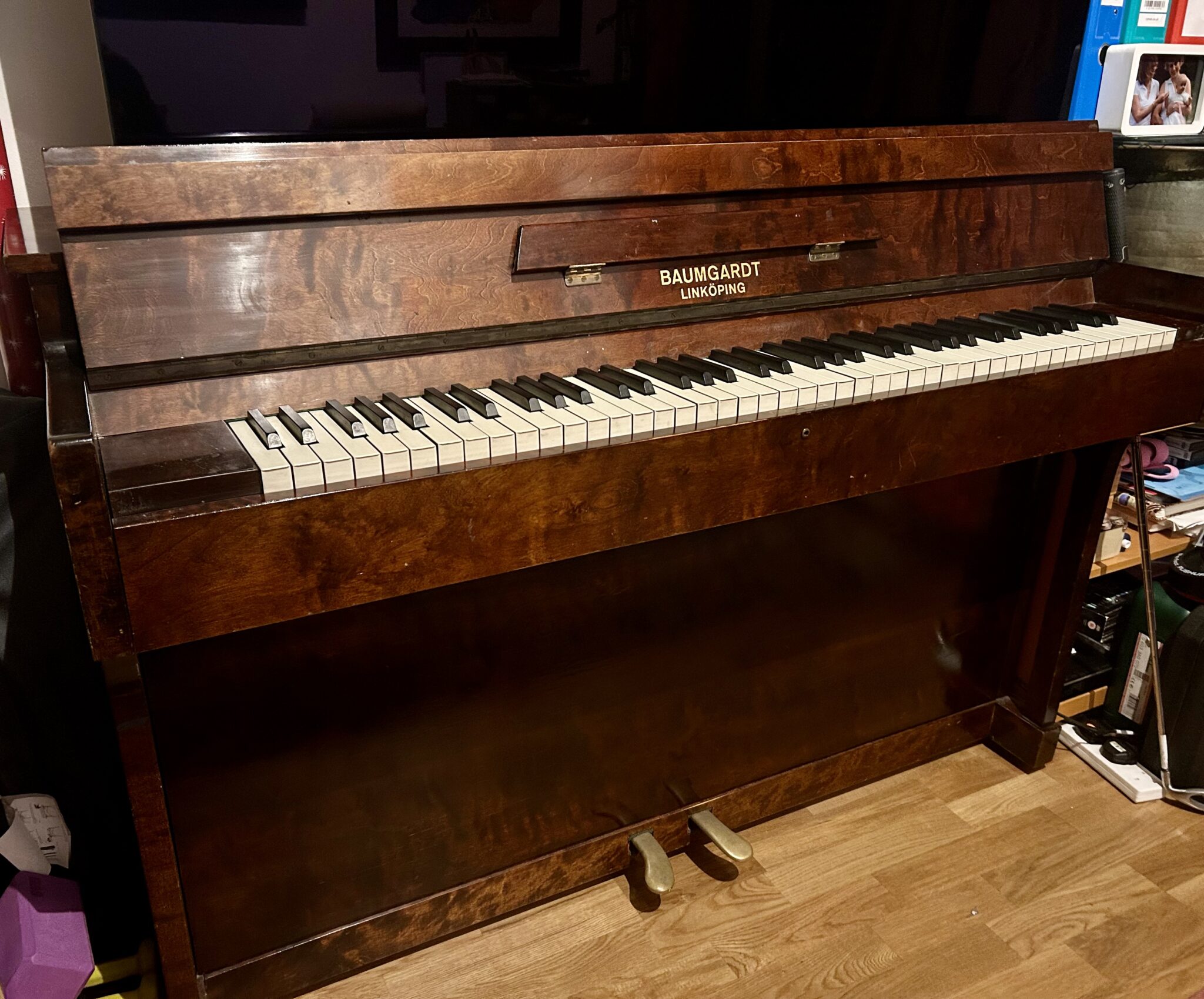 Free Pianos – Piano Adoption is the Largest Website of Free Pianos!
