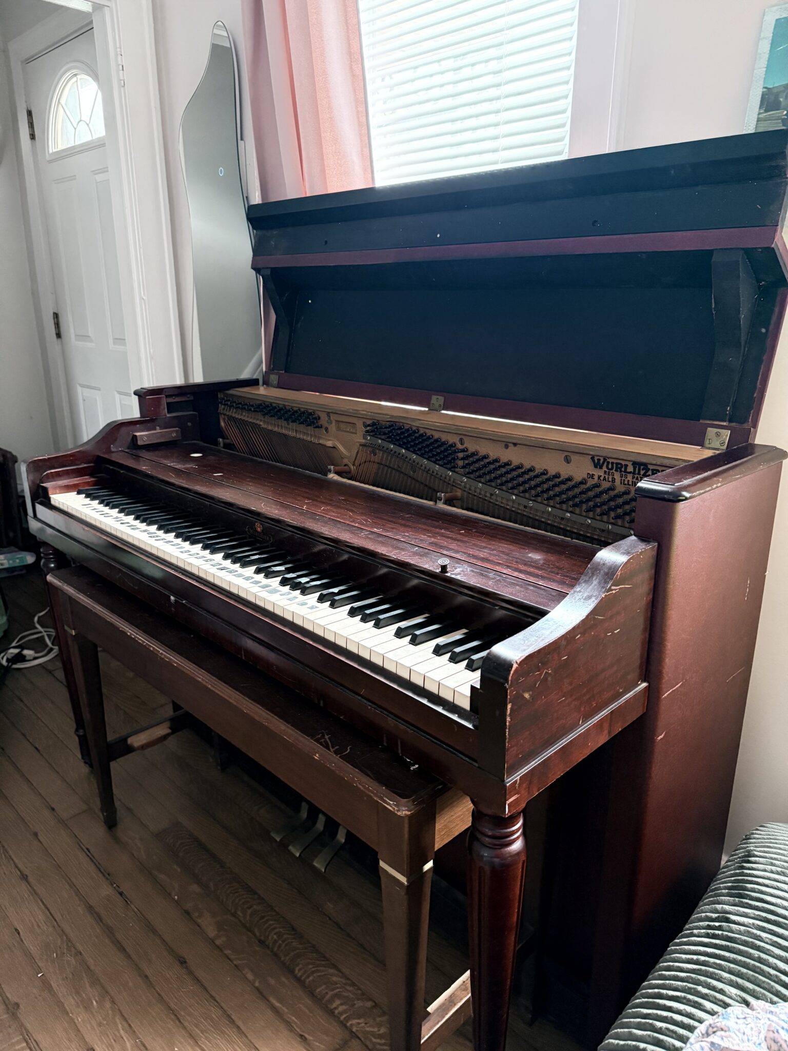 Free Pianos – Piano Adoption is the Largest Website of Free Pianos!